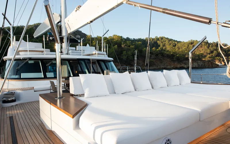 ATLANTIKA yacht for charter (CNT Castagnola, 39m, 2012)